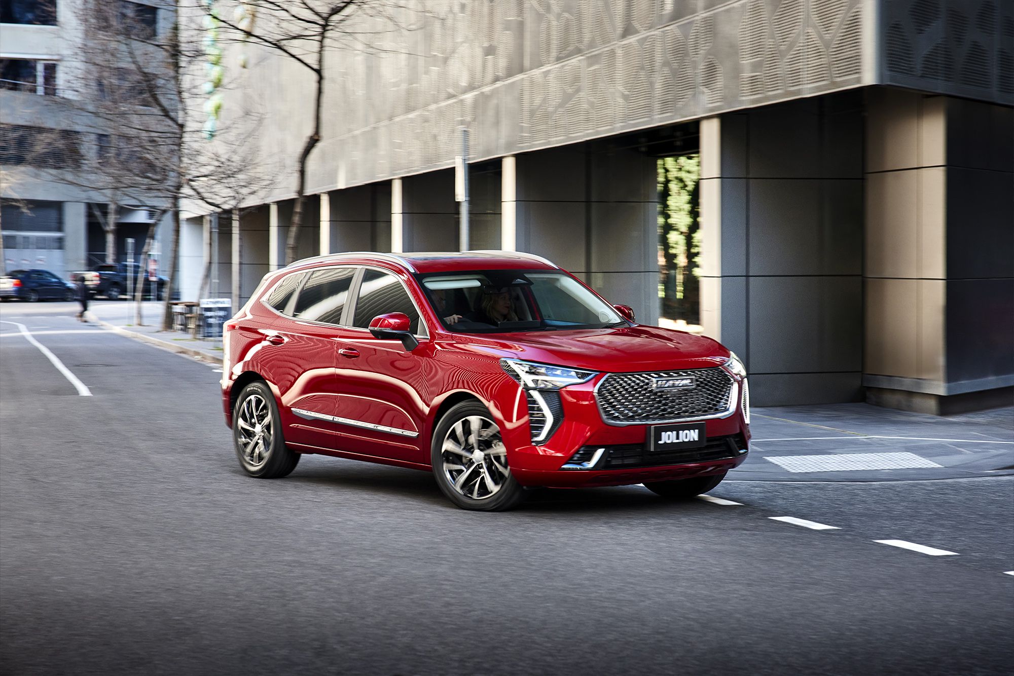 Jolion Range - Elevate Your City Drive with Our Small SUV | GWM